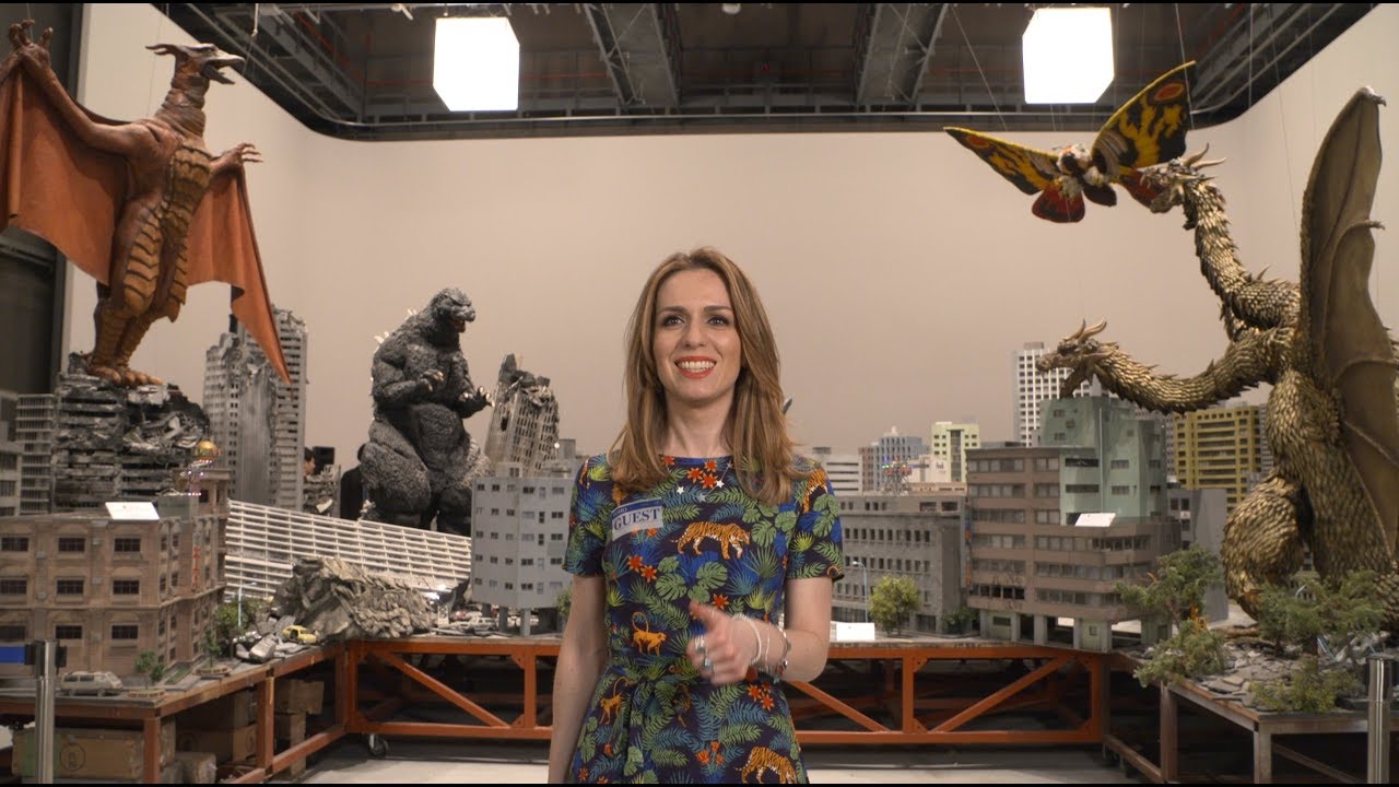 Godzilla ci apre le porte dei leggendari Toho Studios di Tokyo - YouTube
