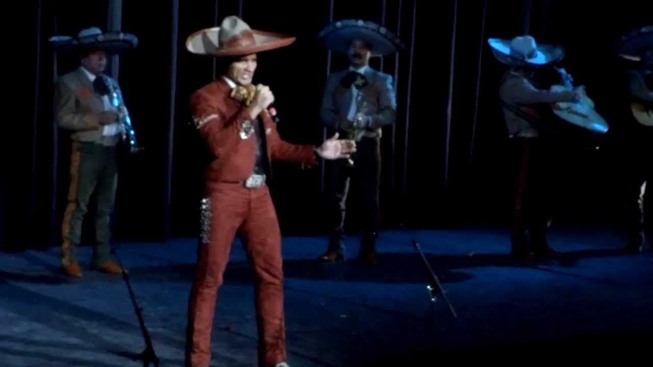 JULIO CALDERÓN "EL GALLO" CANTA MÉXICO LINDO Y QUERIDO EN EL TEATRO ...