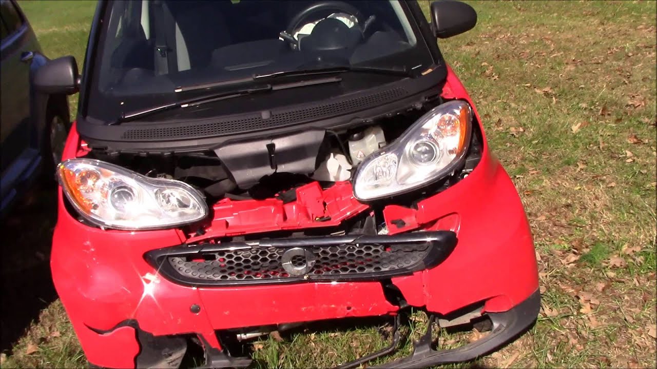 Smart Car wrecked by my daughter - YouTube