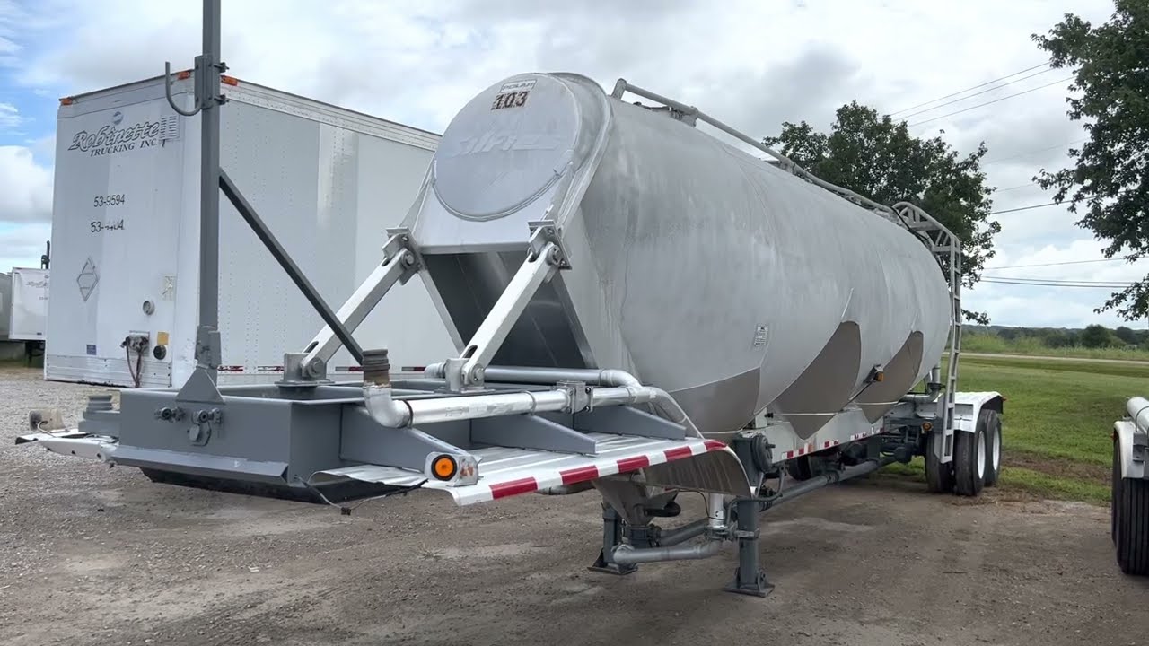 2003 Polar 1000 Cu Ft. Unit # 103 - YouTube