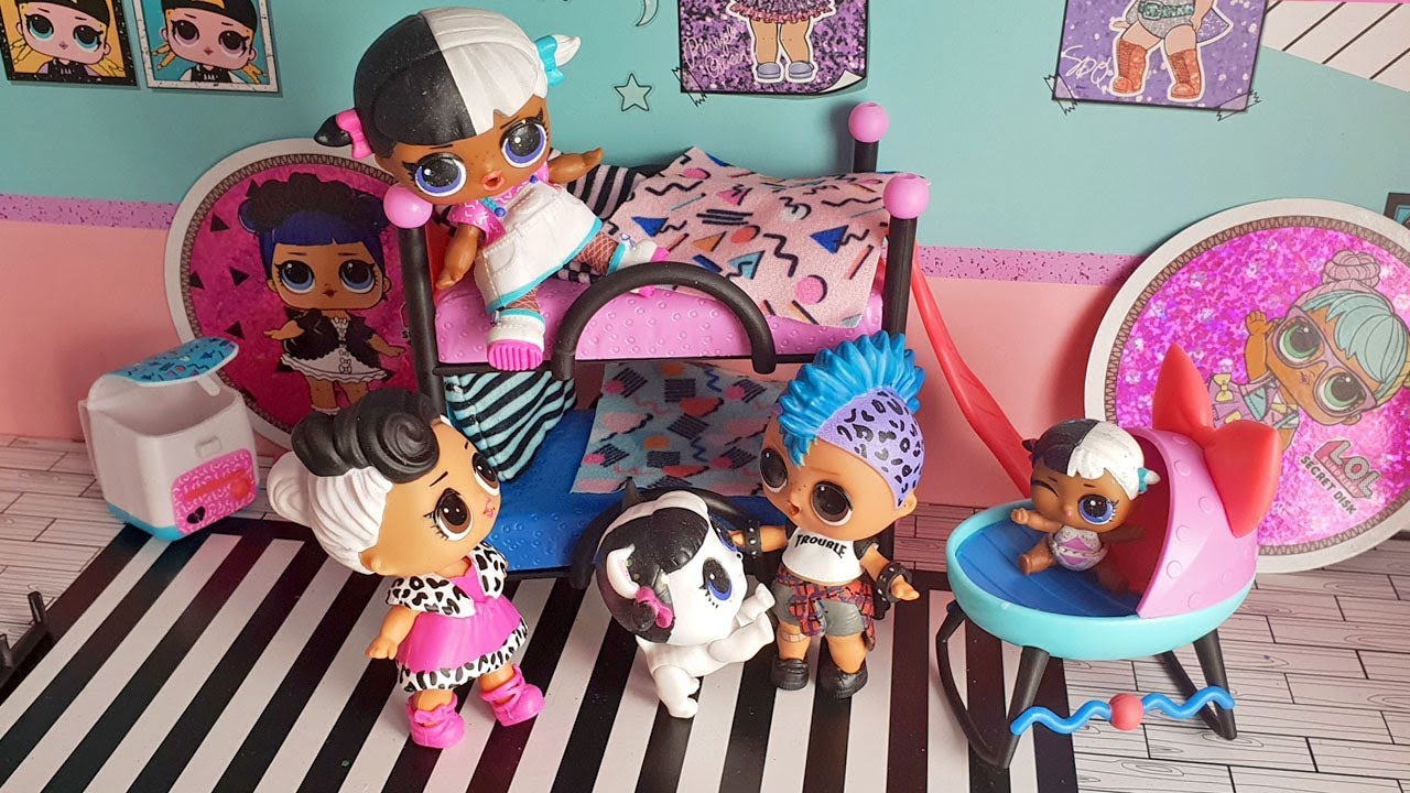 LOL Surprise Family 👪 Mom and Brother are back! [Episode 2] - YouTube