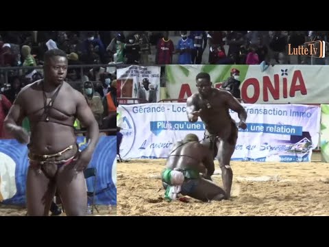KO explosif - Combat Valdo vs Thiatou Walo - 25 décembre 2023