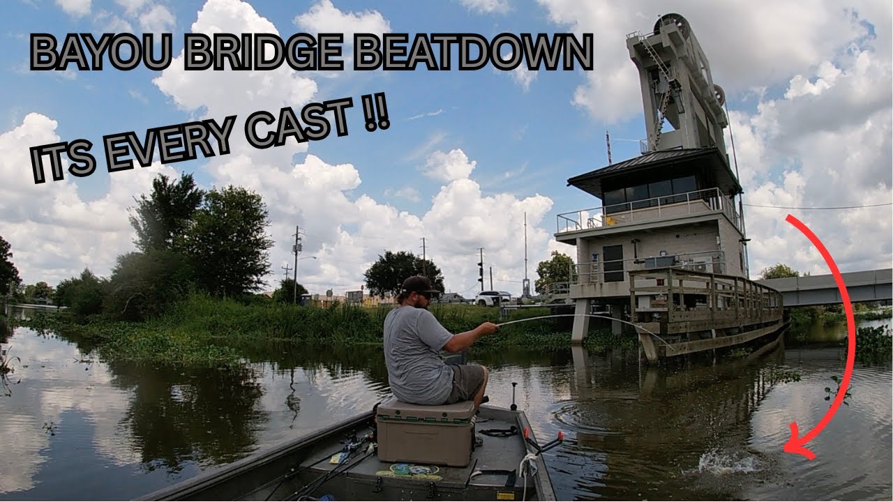 ITS A BRIDGE BEATDOWN !! - YouTube