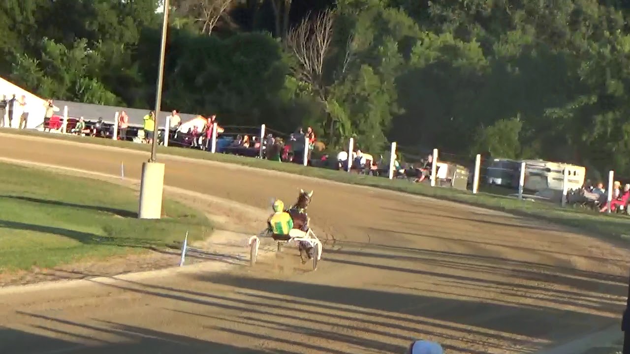 Nappanee Raceway 7-7-18 One More Laugh Sets a NEW WORLD RECORD in 1:04 ...