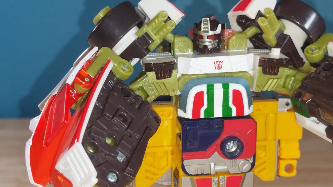 Totally not Wheeljack! #Transformers Energon Downshift - YouTube