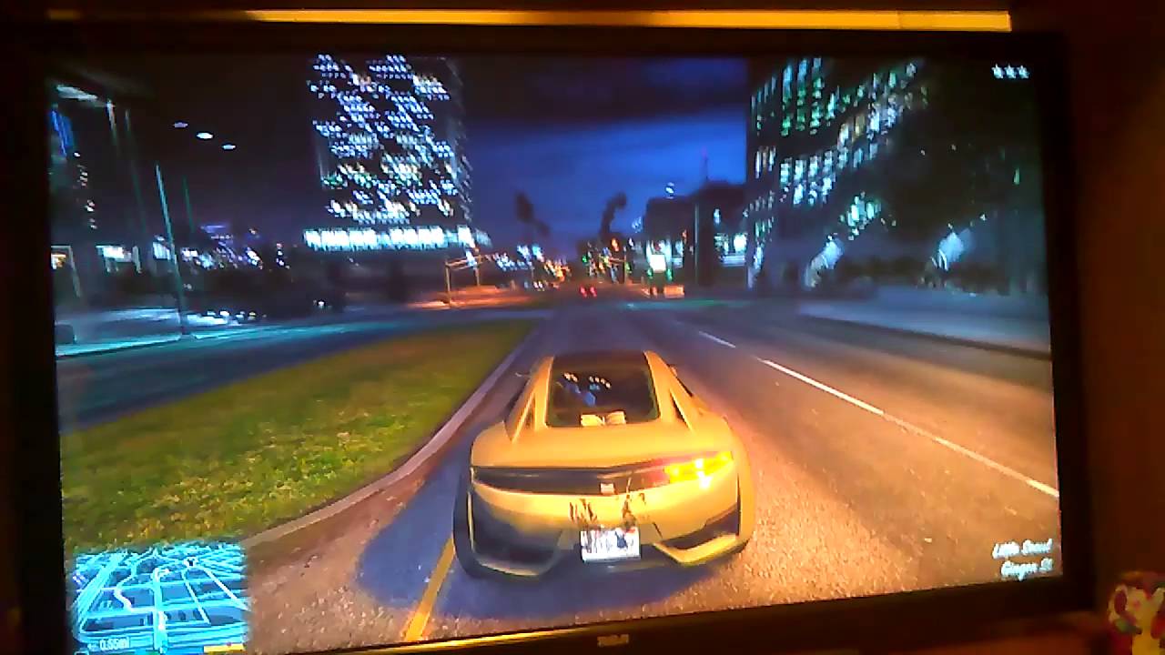 Freeballing with cops - YouTube