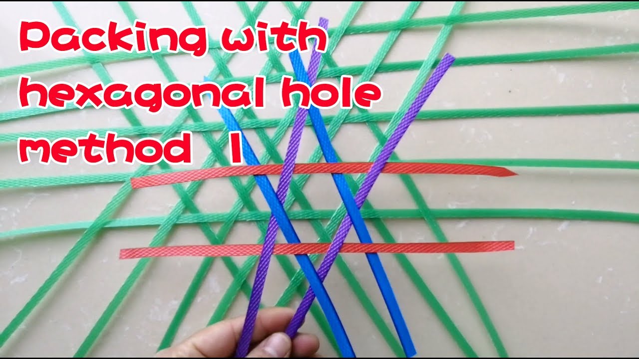 Method of weaving hexagonal holes for packing tape 【Craft Master ...