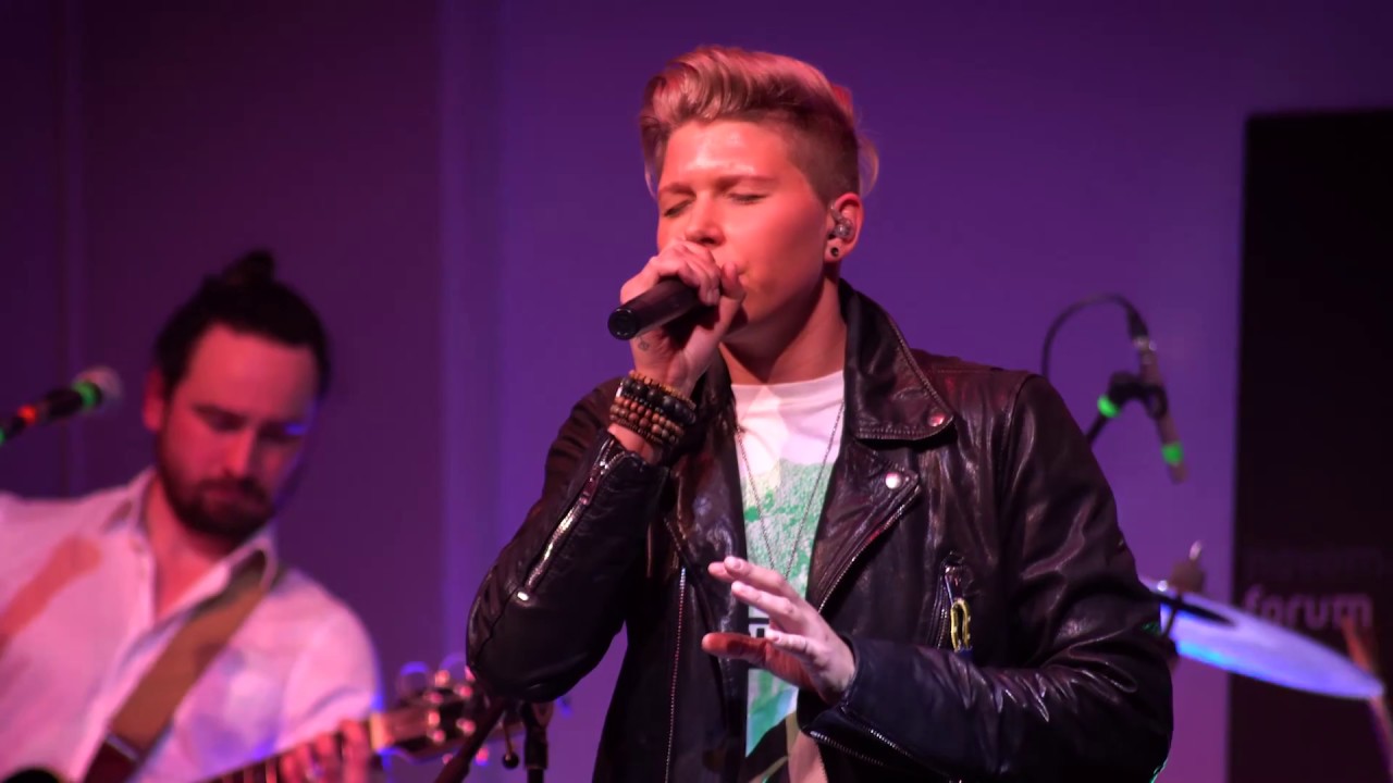 Virginia Ernst - Rockin' LIVE in concert am Weltfrauentag - YouTube