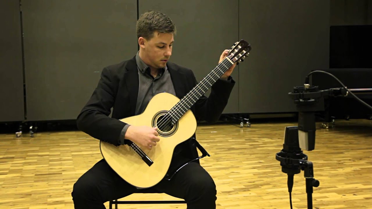 George Wills Leo Brouwer - Sonata No.1 - YouTube