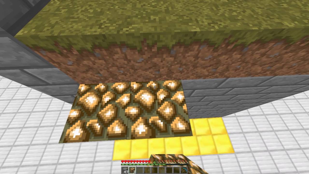 Minecraft Automatic Pig Farm W/Spawners! | MinecraftTutorials #1 - YouTube