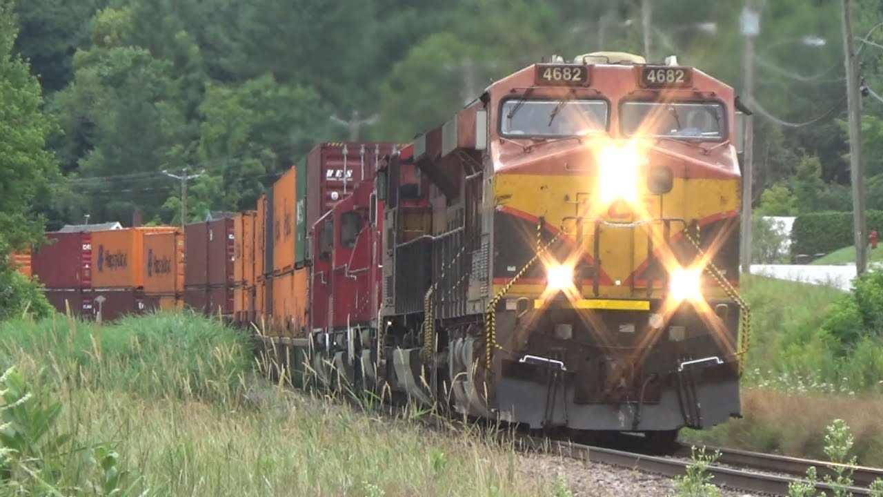 KCS Power & EMD Geeps! Long Stack / Freight Train CPKC 120 Rolling thru ...