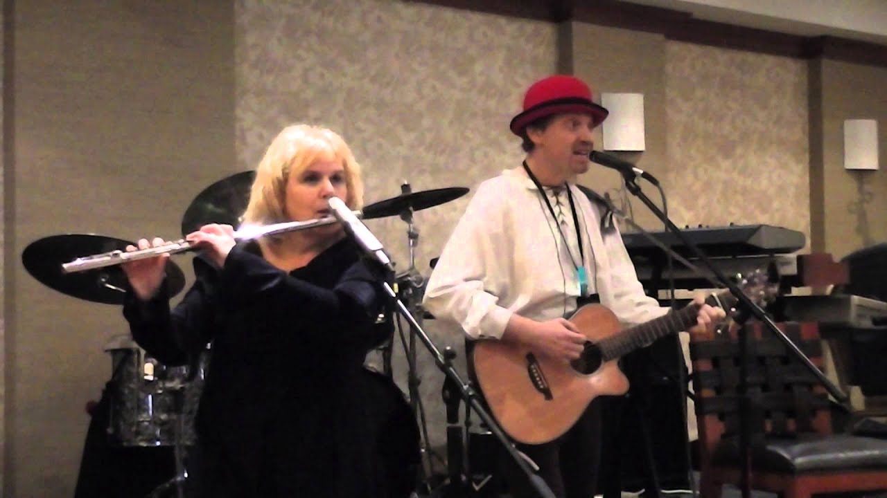 Paul and Marcie Forrest - Minstrel in the Gallery Intro (Jethro Tull ...