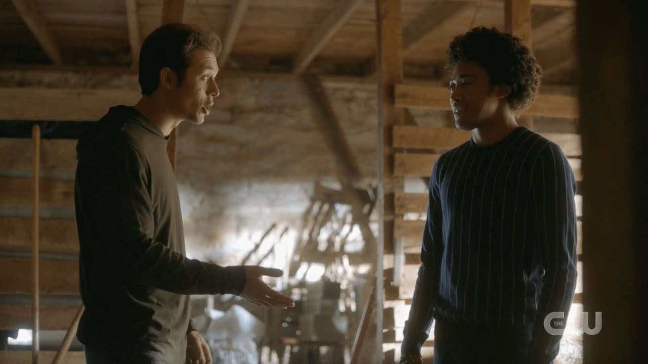 Legacies 3x12 Ethan wants to be a vampire - YouTube