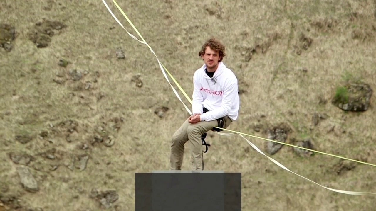 Isolated Sport - Jaw-dropping tightrope tricks in Russia - YouTube
