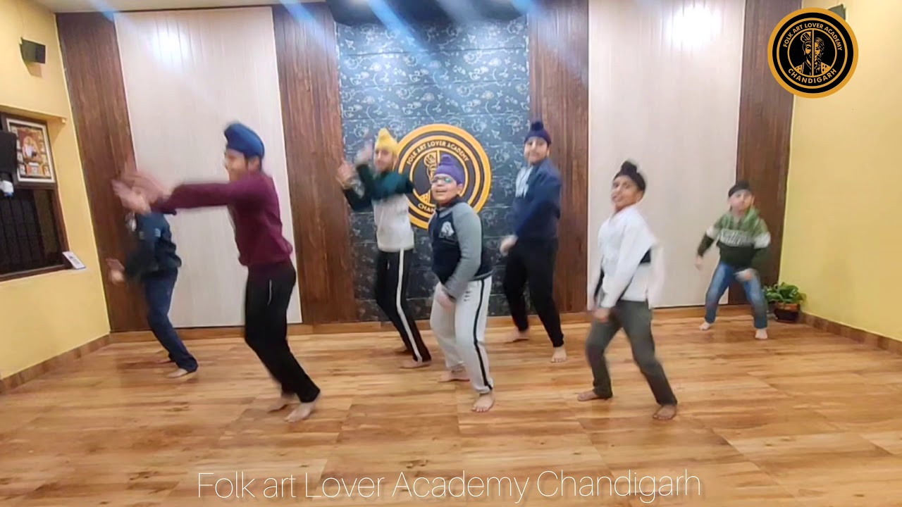 Bhangra On Chote Chote Ghar | Ranjit Bawa | Gur Sidhu | Kids Bhangra ...