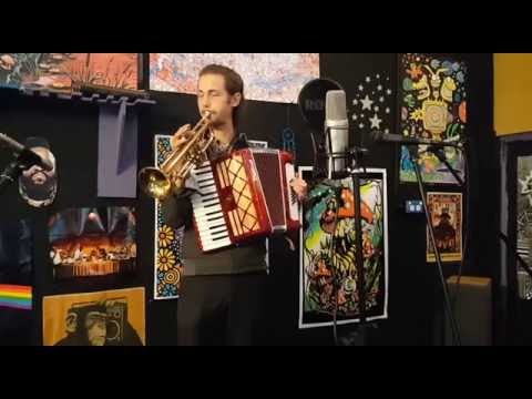 Ep 4. Niq Reefman live at Charlie's Place.