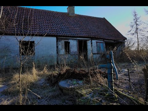 Forgotten House In middle of Nowhere - YouTube