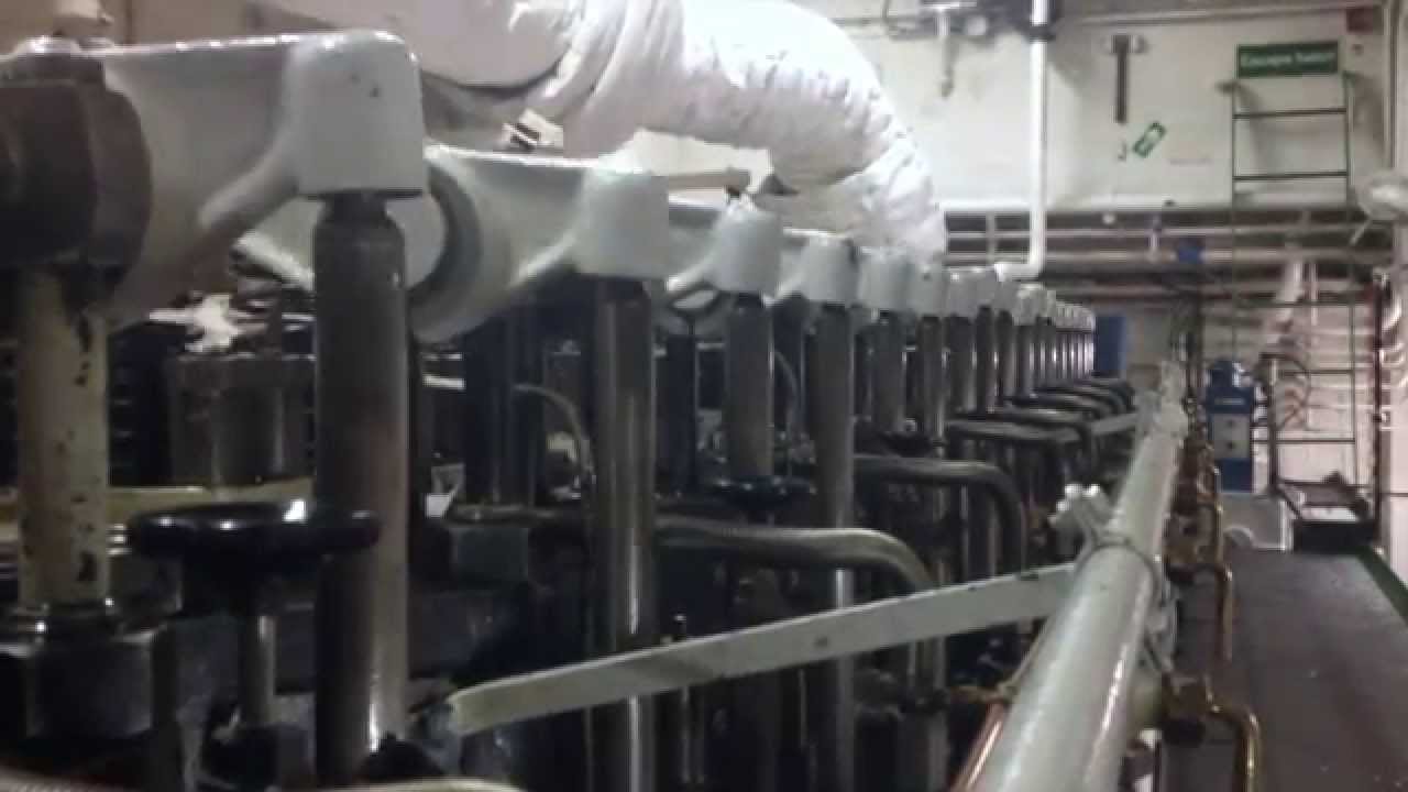 Sleepboot Holland Werkspoor diesel - YouTube