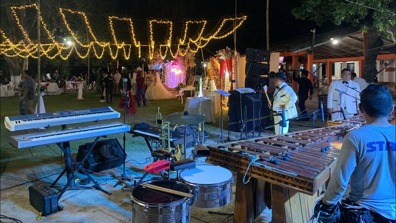 Diamante’s Show - Marimba Tropical - YouTube