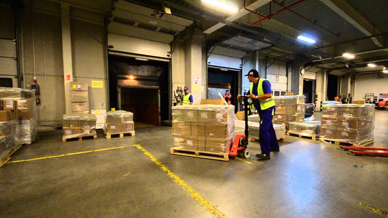 GEFCO - The loading process using Kratzer system in GEFCO Romania 2012 ...