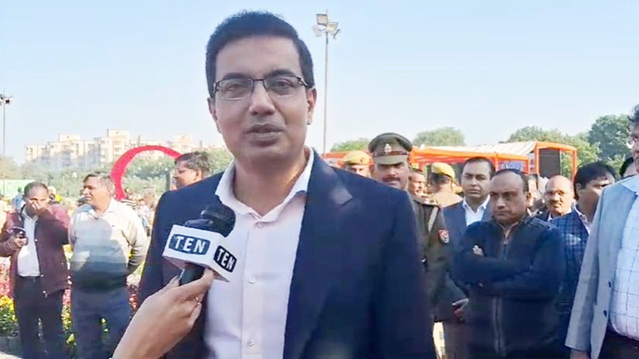 Noida Authority के CEO Dr Lokesh M, IAS | NOIDA Flower Show 2024 | क्या है खास? - YouTube