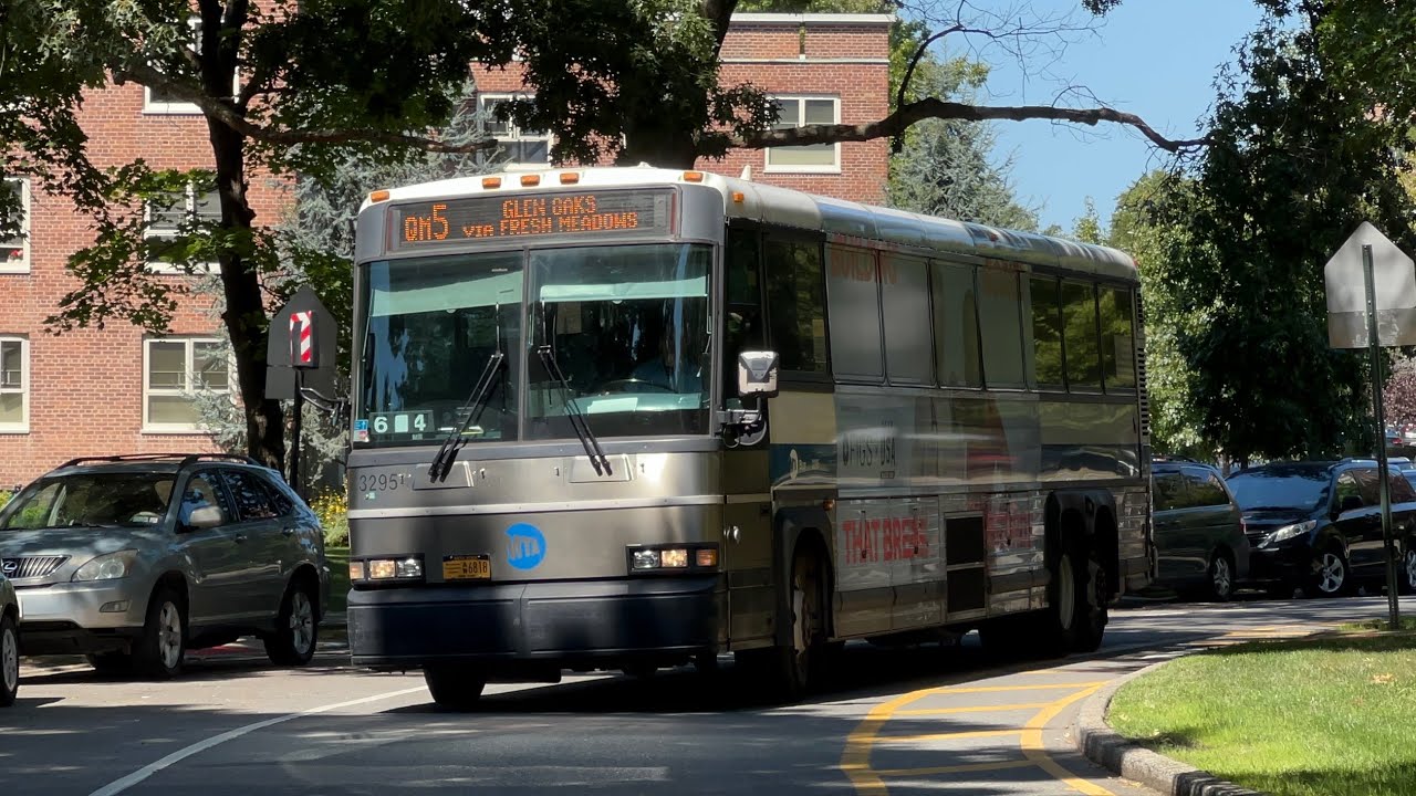 MTA Bus Company 2005-07 MCI D4500CT Commuter Coach 3295 on Route QM5 ...