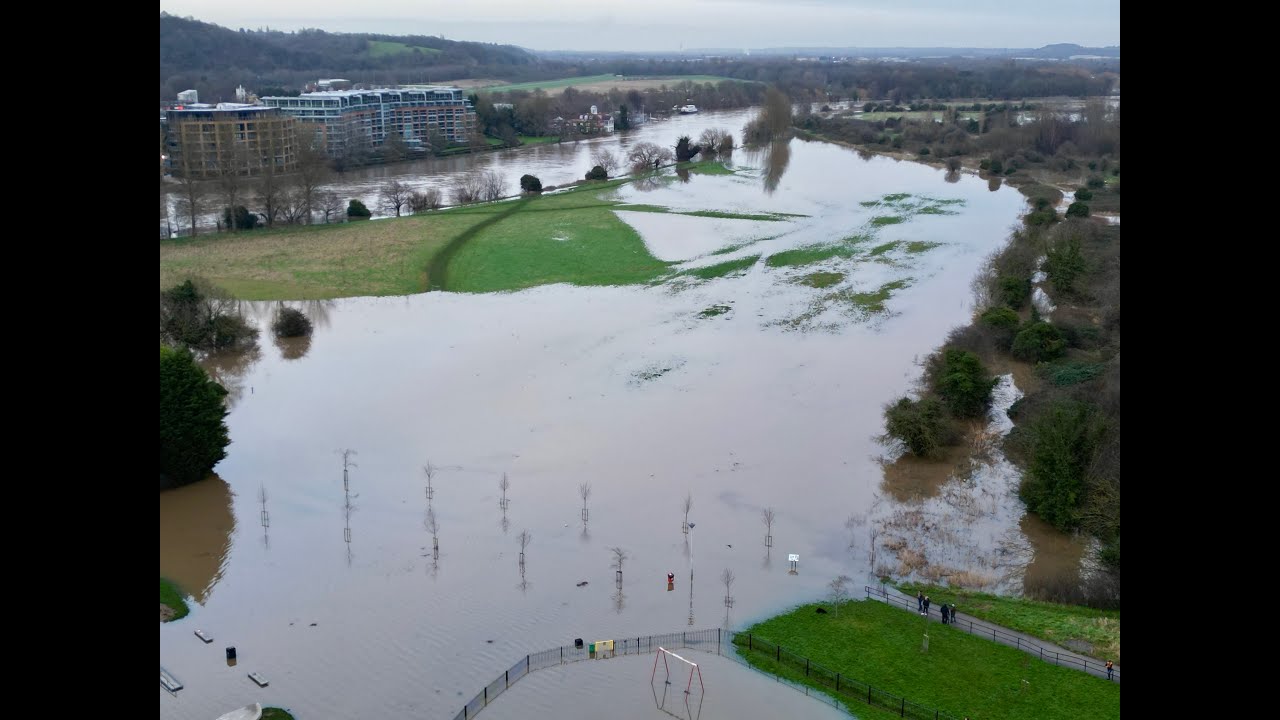 Flooding at The Hook, Lady Bay in West Bridgford - YouTube