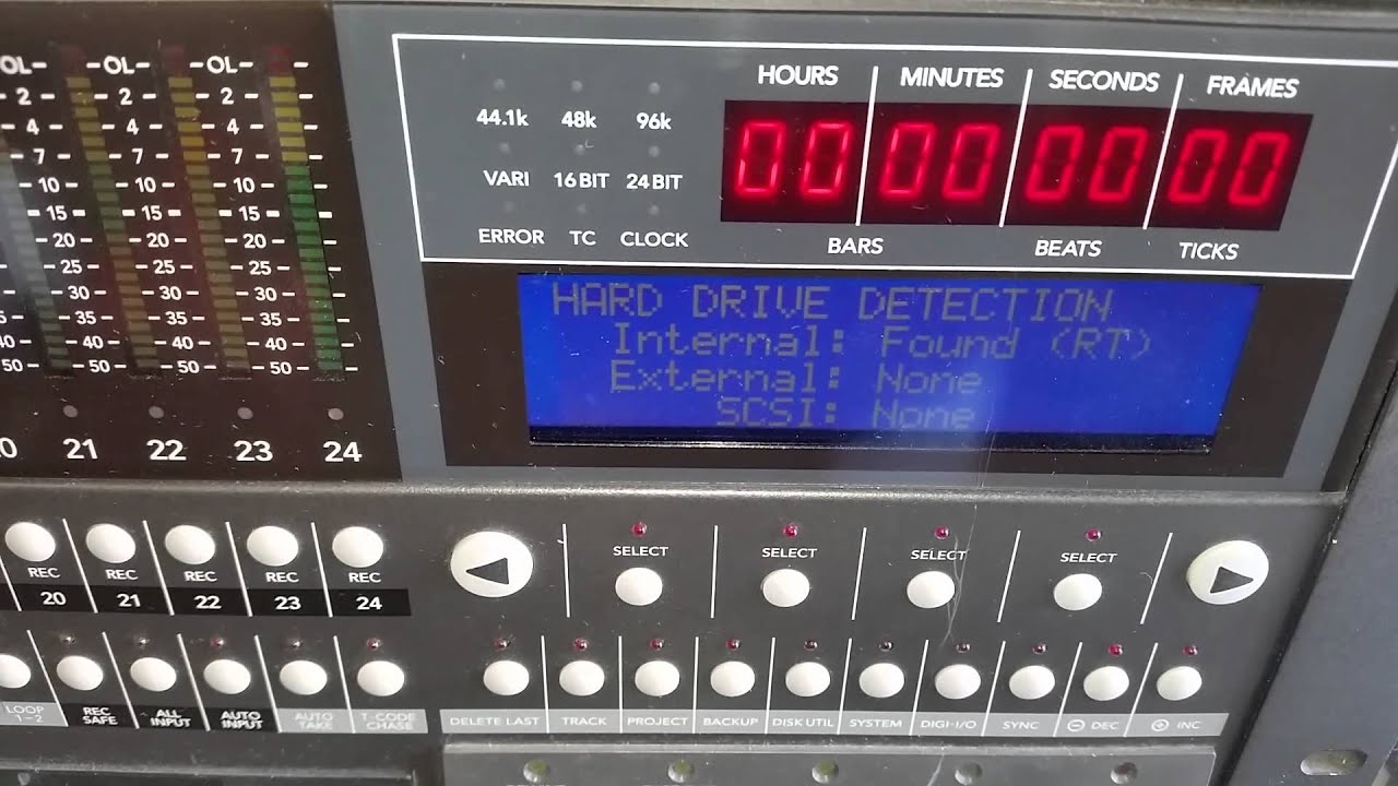 mackie hdr 24/96 h&r - YouTube