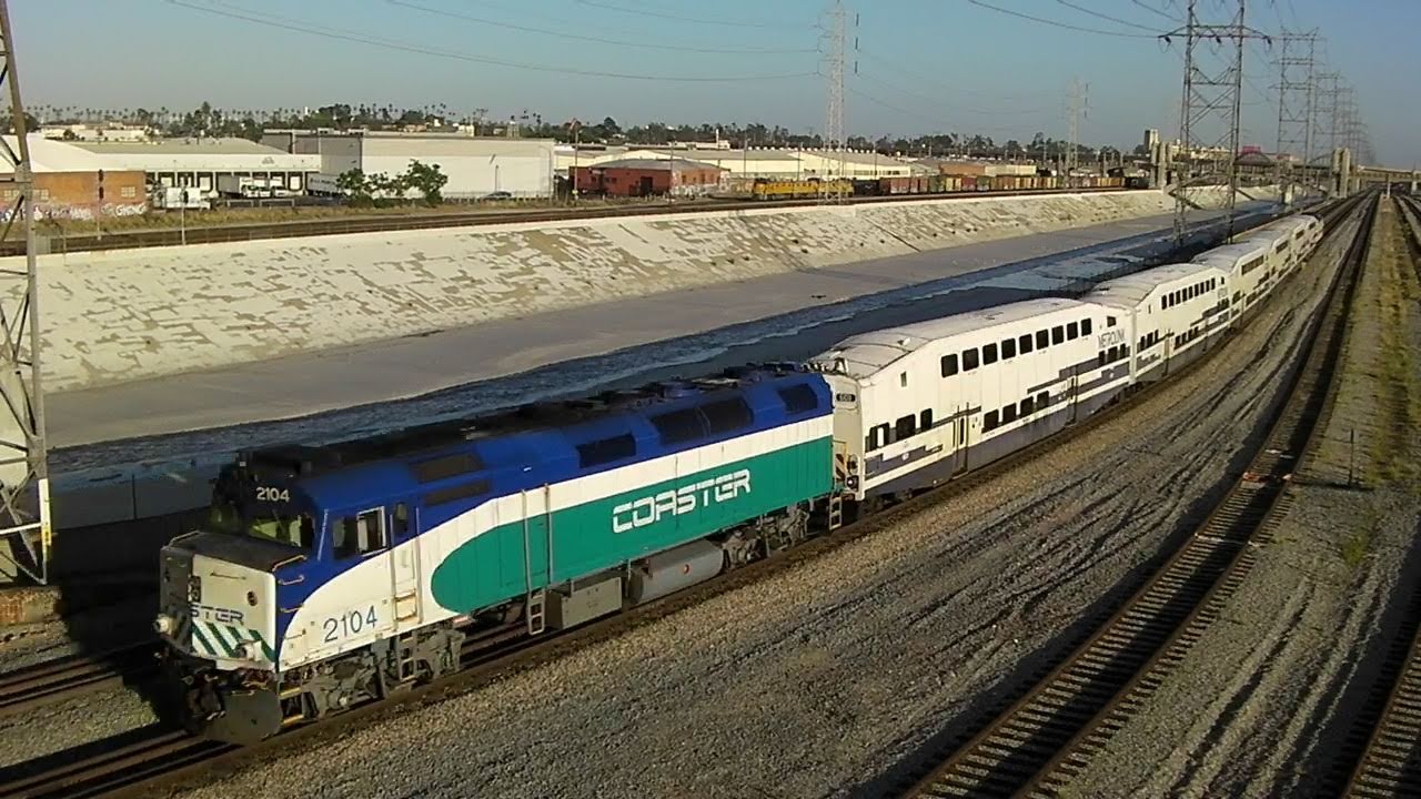 Amtrak, Metrolink 800 & Coaster 2104 (5/27/11) - YouTube