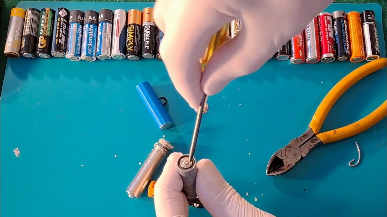 LONG VIDEO Stripping down some dead AA batteries - YouTube