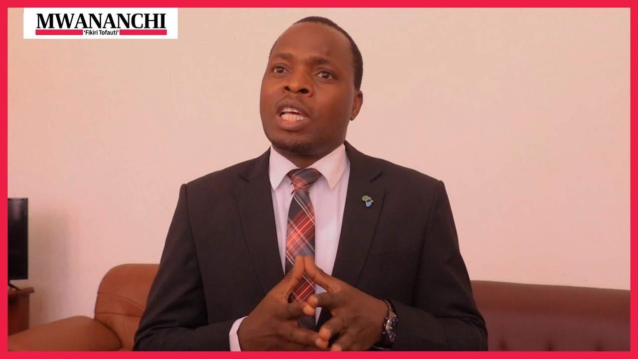 Msemaji Mkuu wa Serikali Gerson Msigwa atiririka haya akiwa UDOM - YouTube