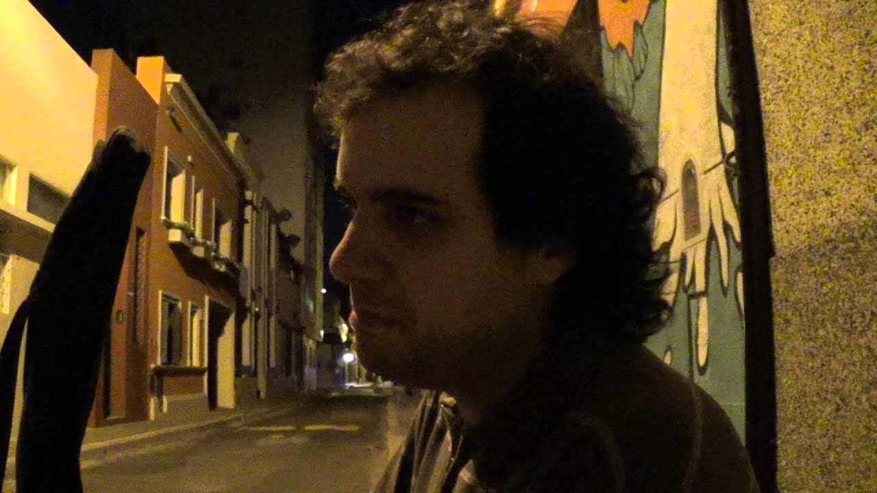 Del perfume de la revolución y el arte subversivo - Víctor Dupont - YouTube