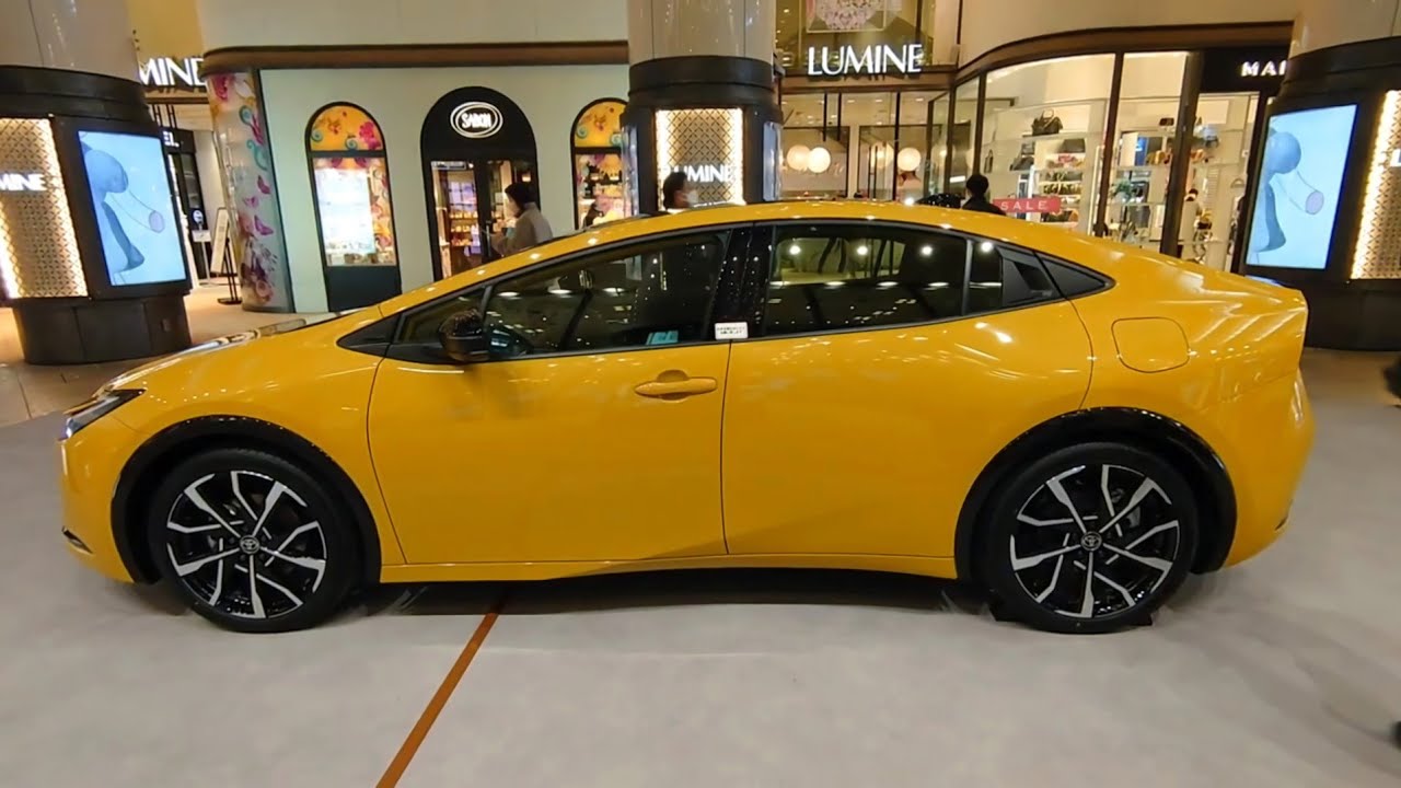 2023 Toyota Prius PHEV Hatchback Plug In Hybrid - YouTube