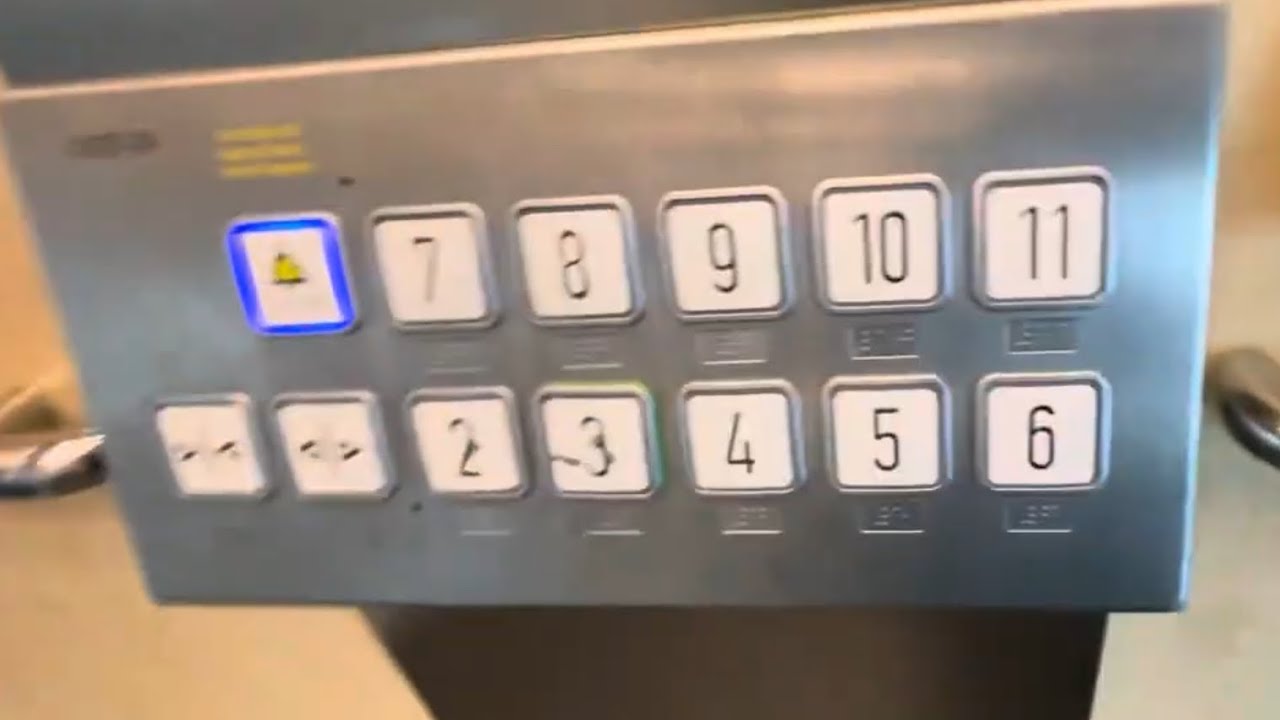 Lift tour @ Solna karolinska hospital elevator abc mod by otis traction ...