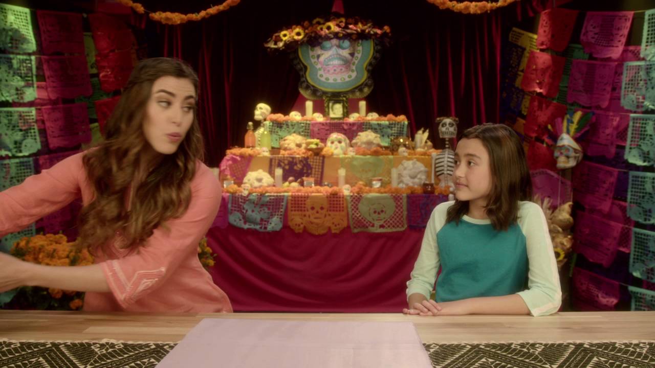 Ofrenda | Dia De Los Muertos | Disney Channel - YouTube