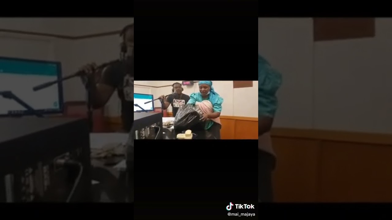 Mai Jeremiah pfee pa radio - YouTube