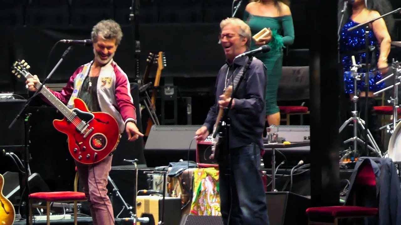 Eric Clapton, Badge - Madison Square Garden 2022 (Night 1) - YouTube