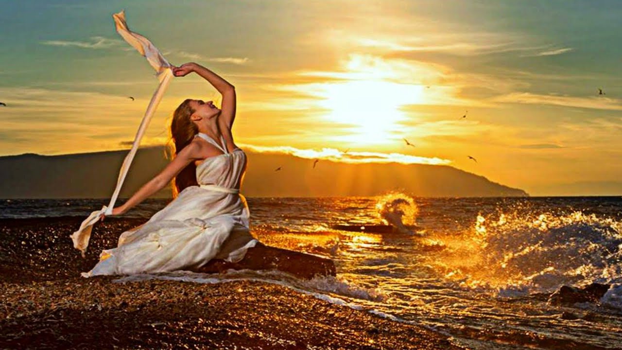 VAJZA E VALËVE - YouTube