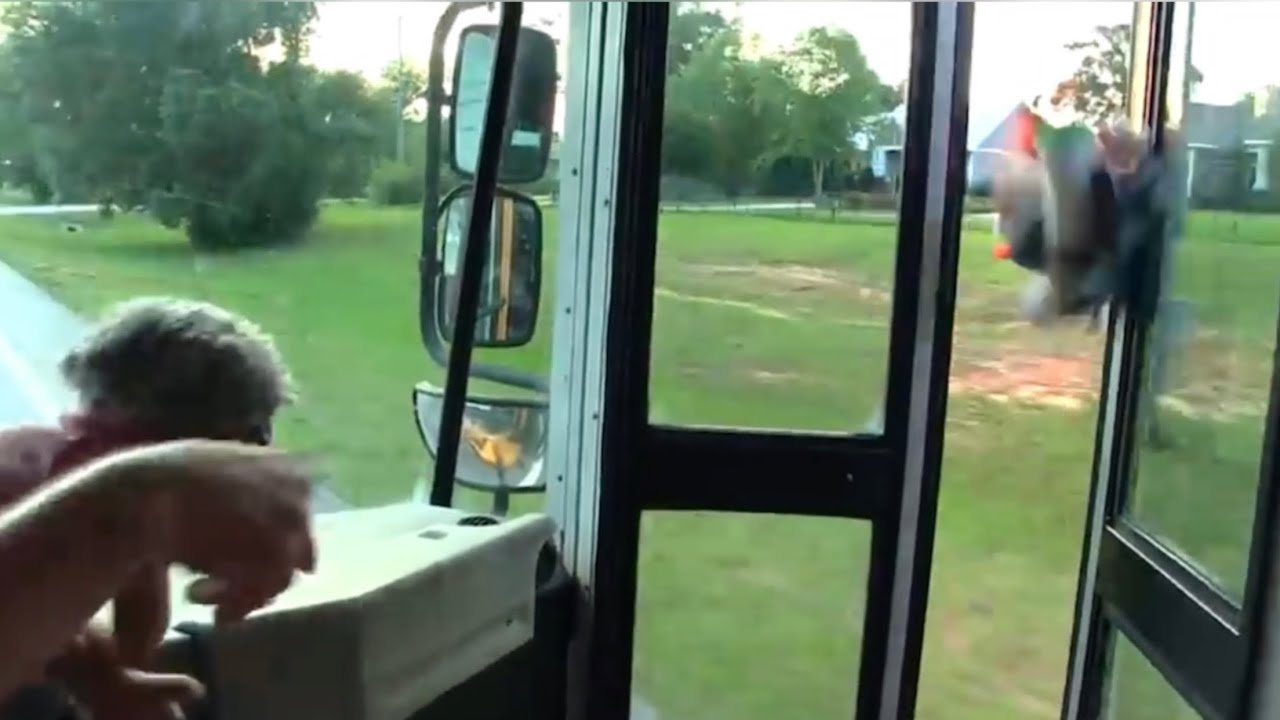Penelope gets thrown off the bus - YouTube