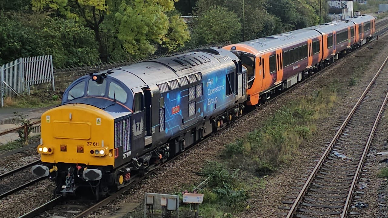 ROG 37611+West Midlands 730023 At Brightside From Oxley Car MD From ...