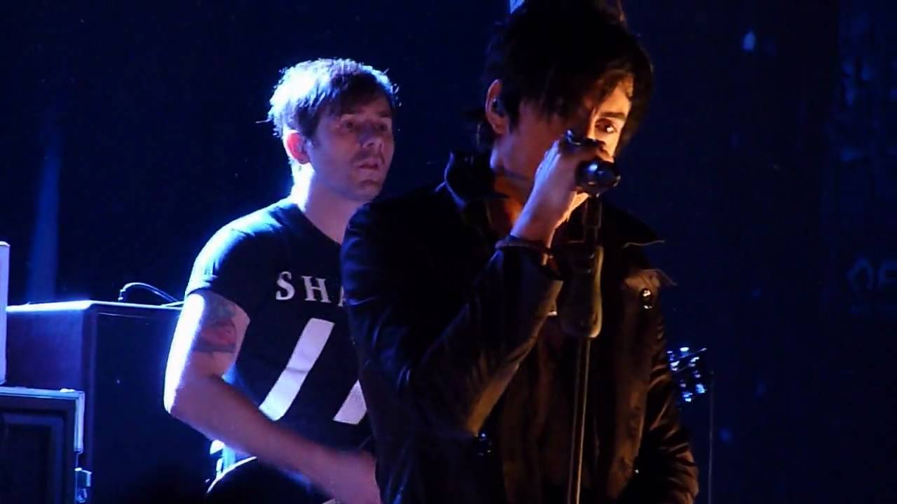 "BURN BURN" -LOSTPROPHETS- *LIVE HD* NORWICH UEA LCR 22/2/10 - YouTube