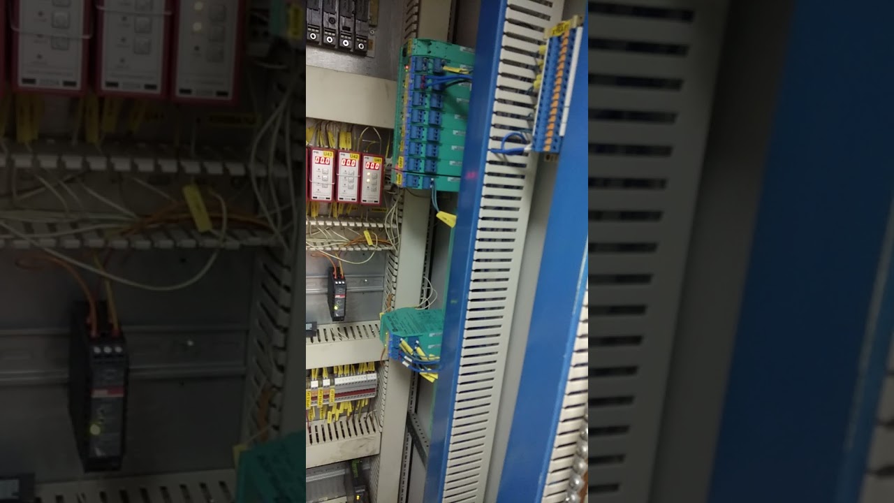 oil and gas juckup rig drill floor local equipment room details - YouTube