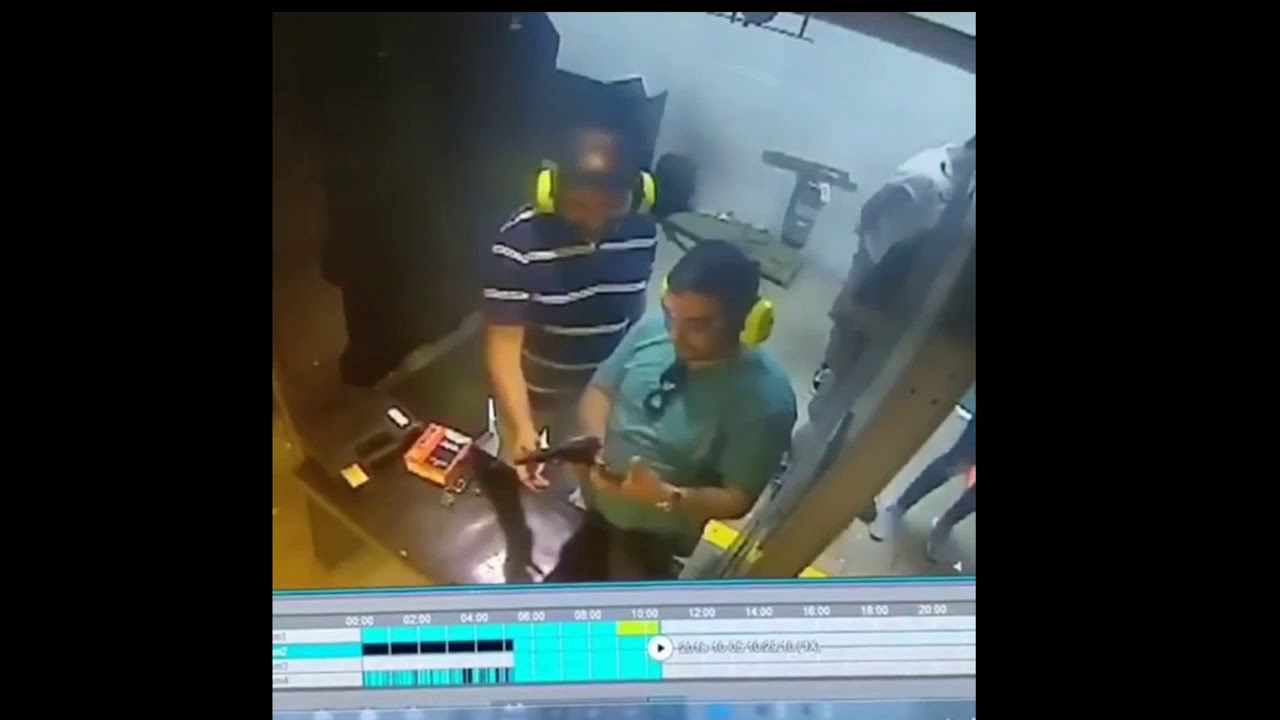 Gun range idiot - YouTube