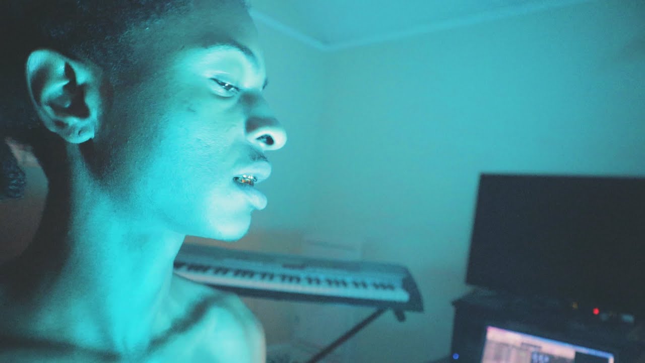 Certified Trapper - Coming Down (Official Music Video) - YouTube