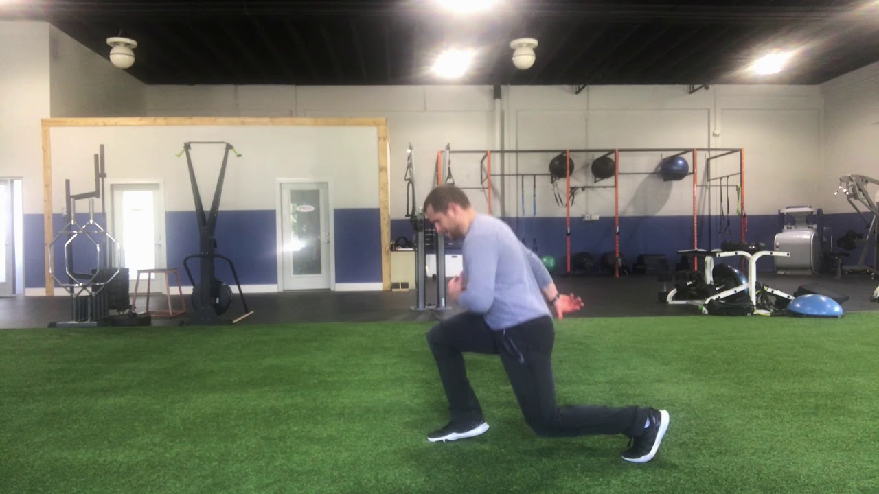 Split Squat Hold with Hop - YouTube