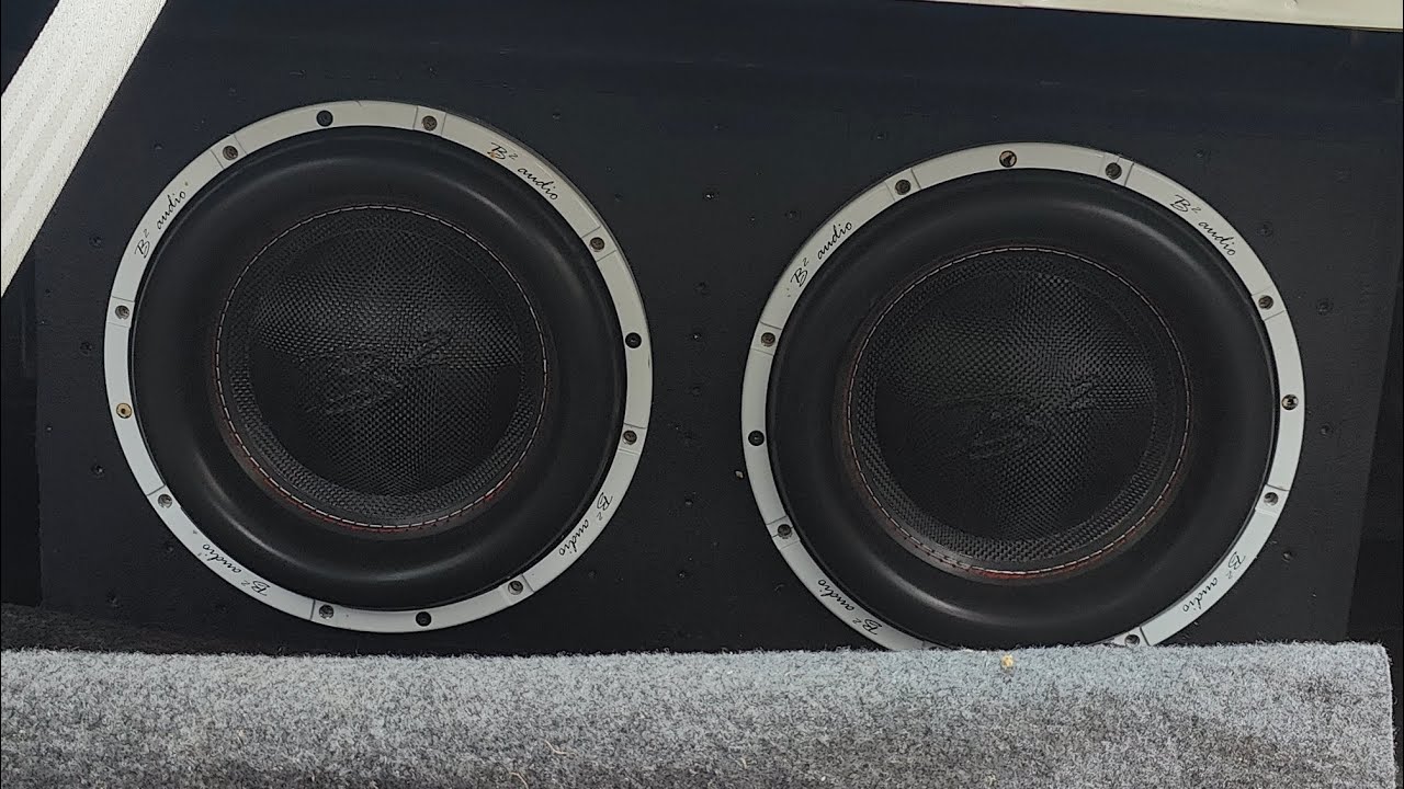B2 Audio Rage XL 12s on Old School Alpine MRD-M500 at 2 Ohms - YouTube