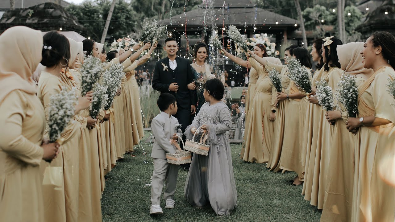 Javanese Traditional Wedding | Nila & Awan - YouTube