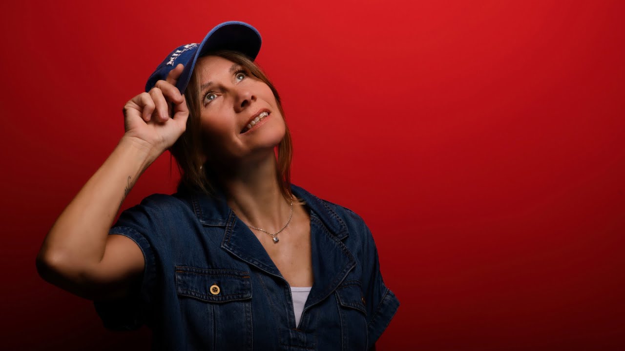 Single Flash Photography 3 Minute Tutorial - YouTube