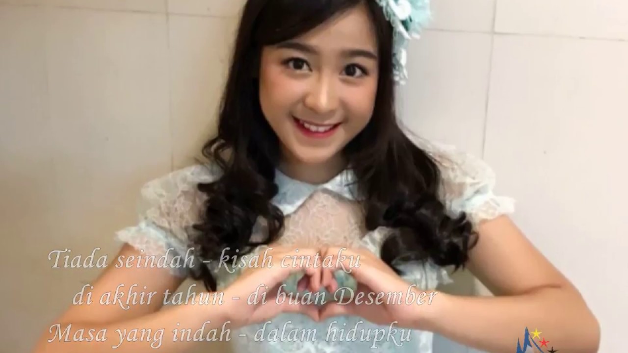 Angel JKT48 [Desember - Ernie Djohan _Lirik] - YouTube