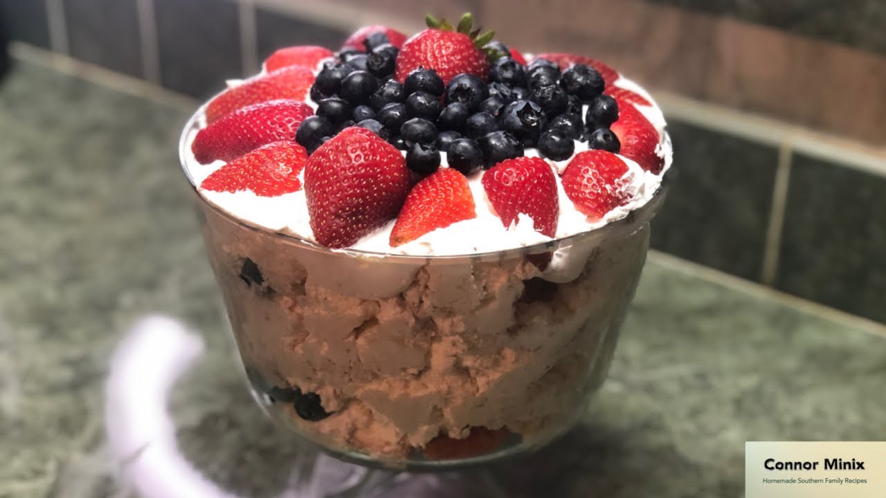 How to Make a Berry Trifle (Memorial Day Recipe) - YouTube